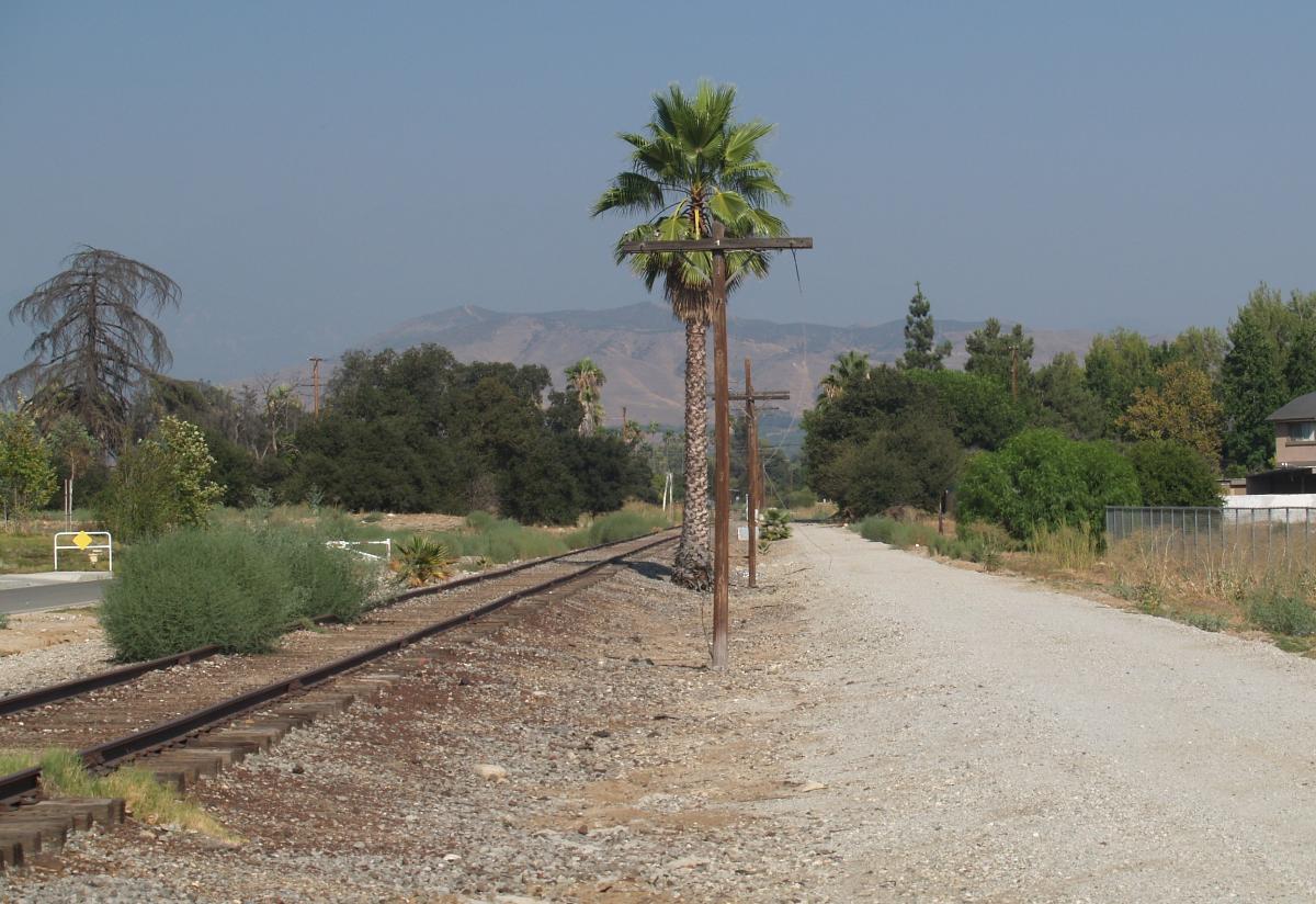 The Redlands Loop - Abandoned Rails