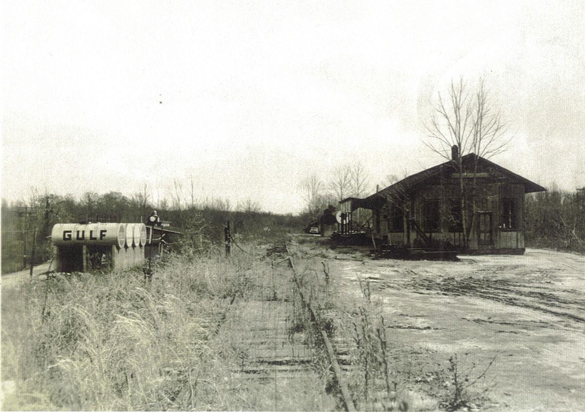 The Woodville Branch - Abandoned Rails