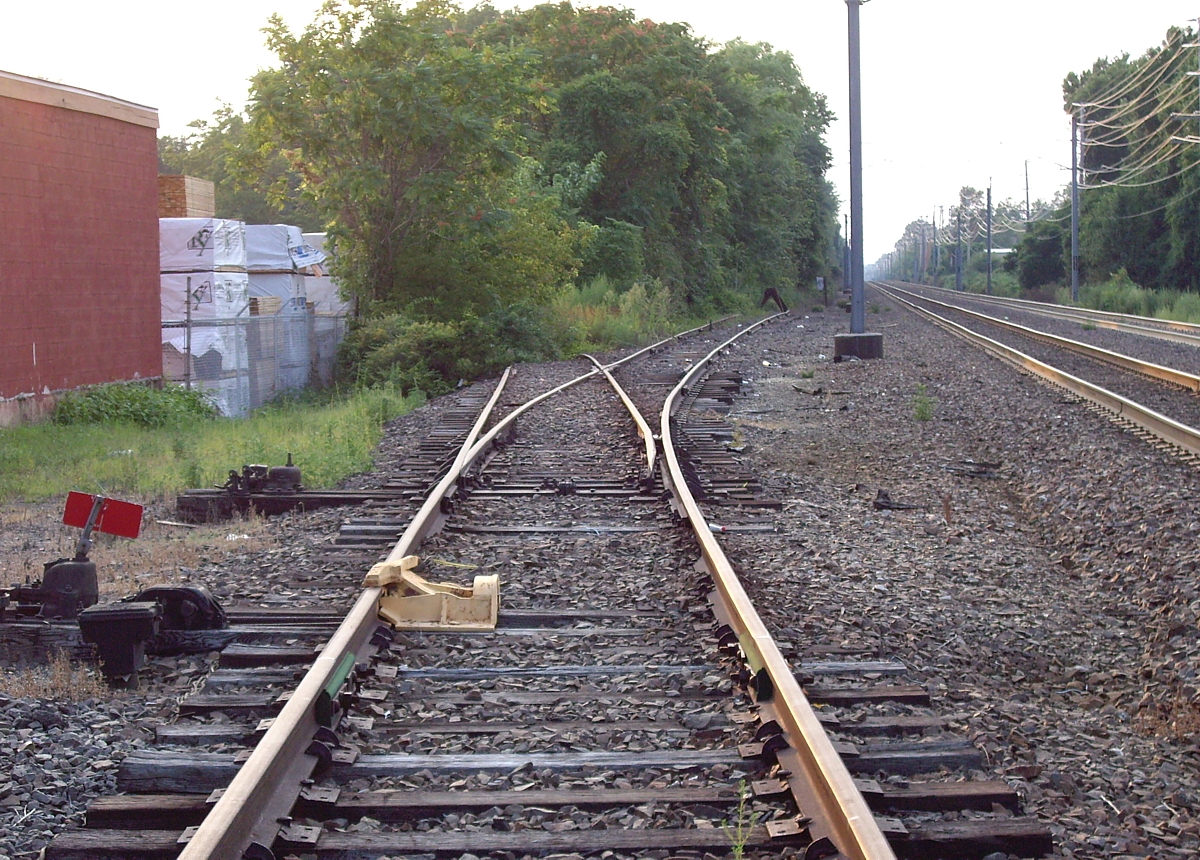Abandoned Industrial Spur - Abandoned Rails